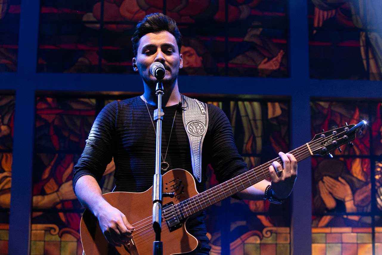 Thiago Brado: cantar faz bem para mim e para as pessoas também